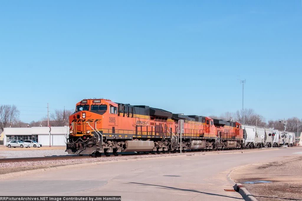 BNSF 3985 South